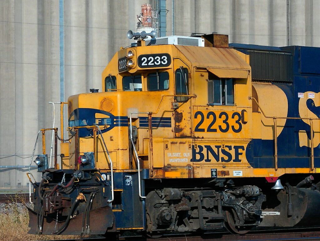 BNSF 2233